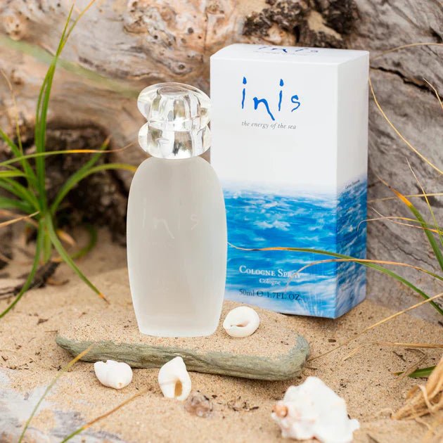 Inis | The Silver Dahlia